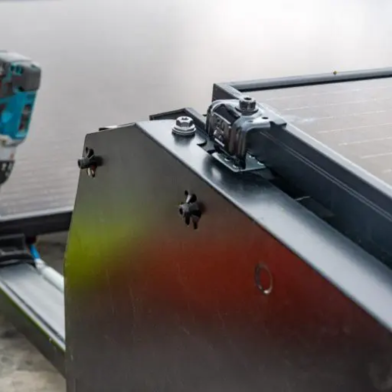 Montagemateriaal zonnepanelen plat dak | Stralendgroen.nl